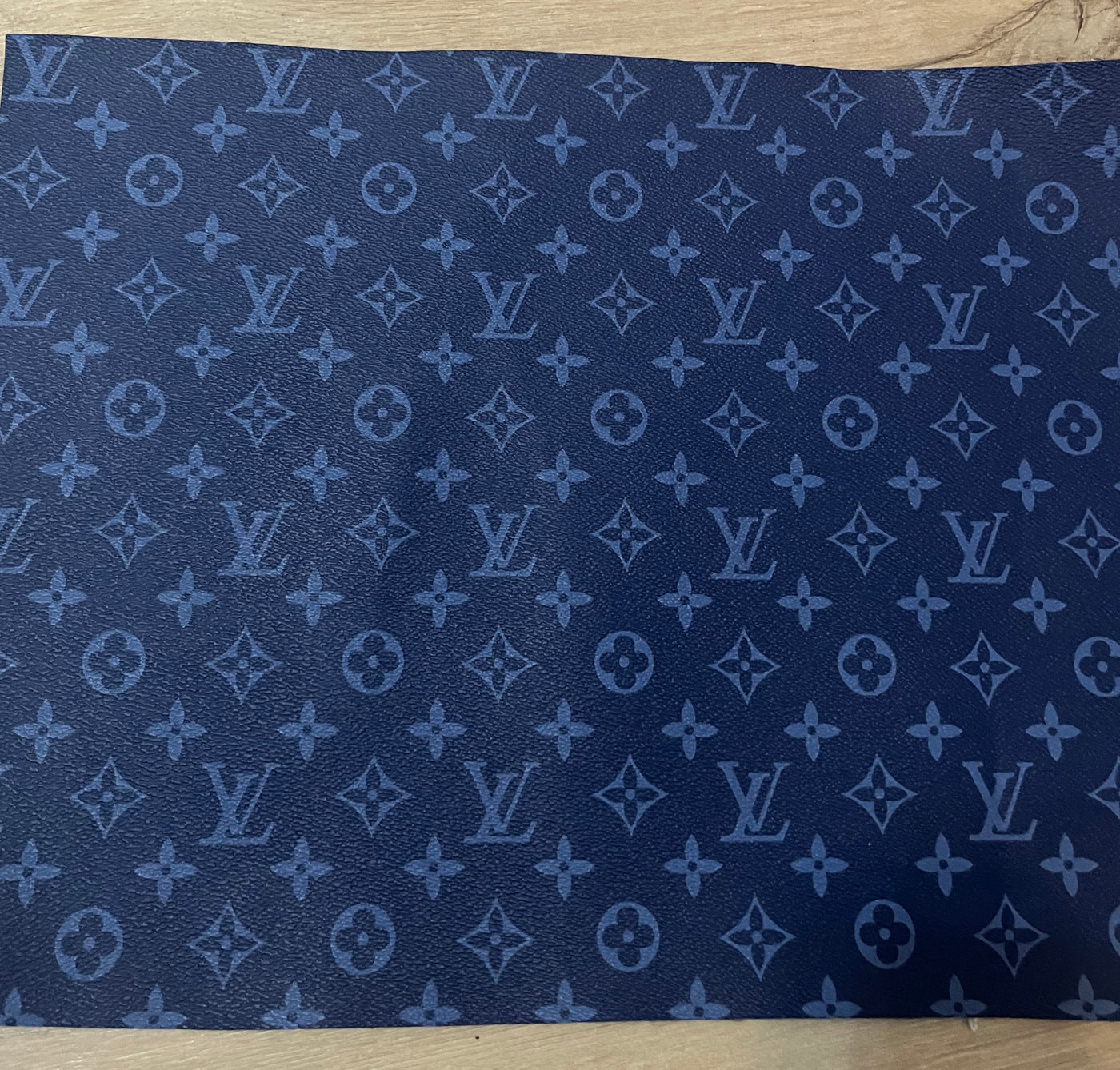 LV Classic Leather - 9 Color – Lamberti Leathers